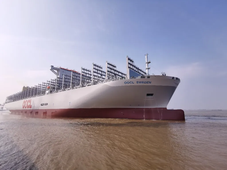 World's largest 24,000 TEU class container ship sets sail for sea ...