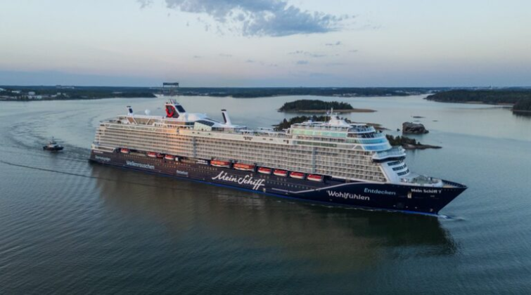 Meyer Turku delivered Methanol-ready cruise ship Mein Schiff 7 - iMarine