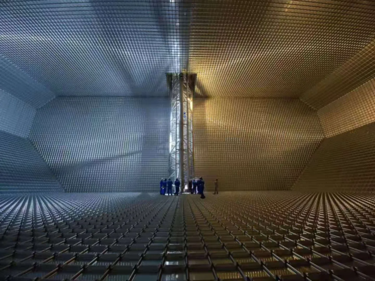 China's first 175,000m3 Mark III Flex membrane LNG carrier containment ...