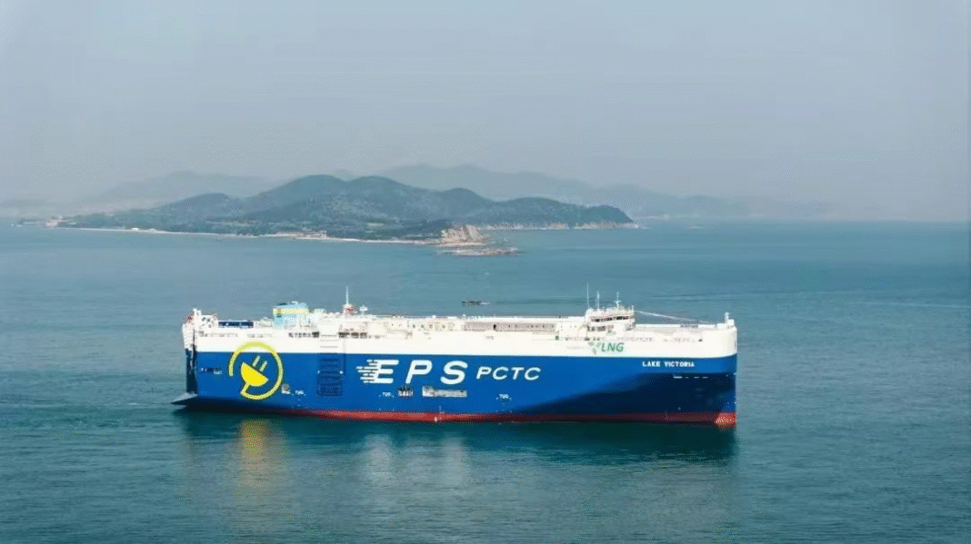 China Merchants Industry Weihai Shipyard Delivers 7,000 CEU LNG-Powered PCTC "LAKE VICTORIA" to ...