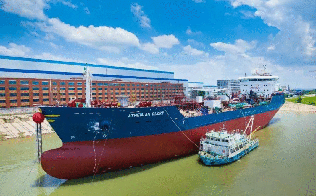 Wuchang Shipbuilding Industry Launches Third 18,500 DWT Product Oil/Chemical Tanker for Athenian ...