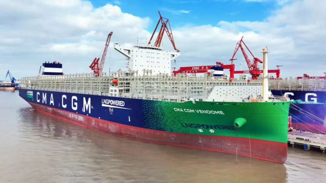 Hudong-Zhonghua Shipbuilding Delivers World's Largest LNG Dual-Fuel ...