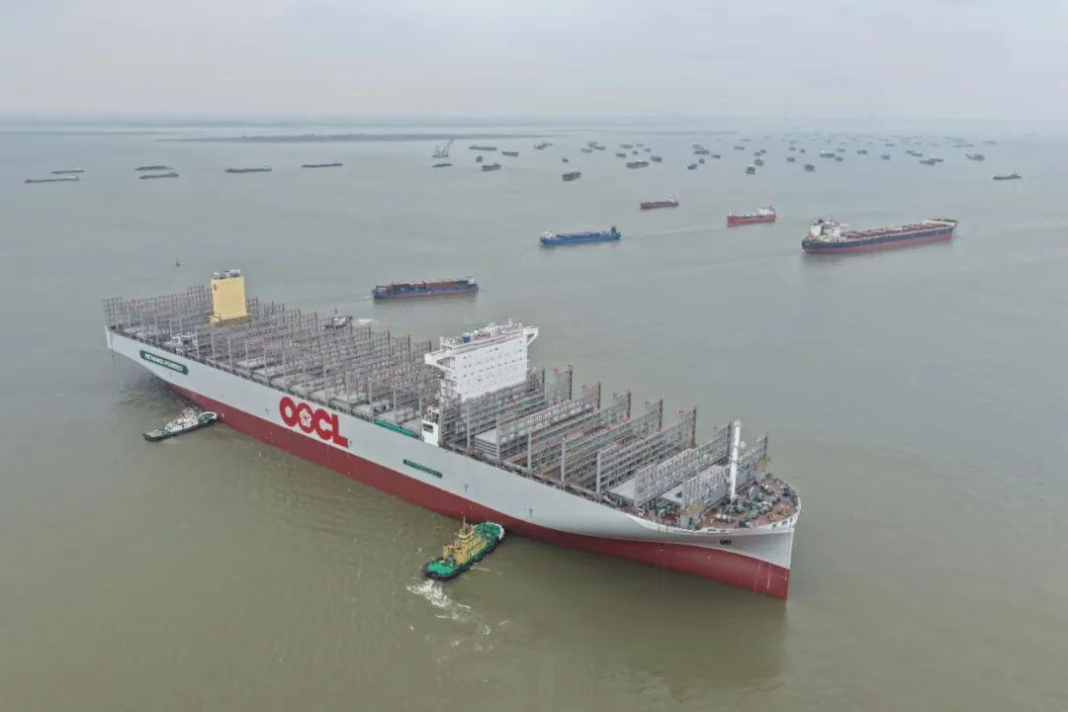 China Launches World’s First 24,000 TEU Methanol Dual-Fuel Container ...